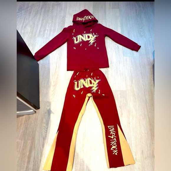 unordinaryinc | Other | Undy Lovestruck Sweatsuits Fsu | Poshmark